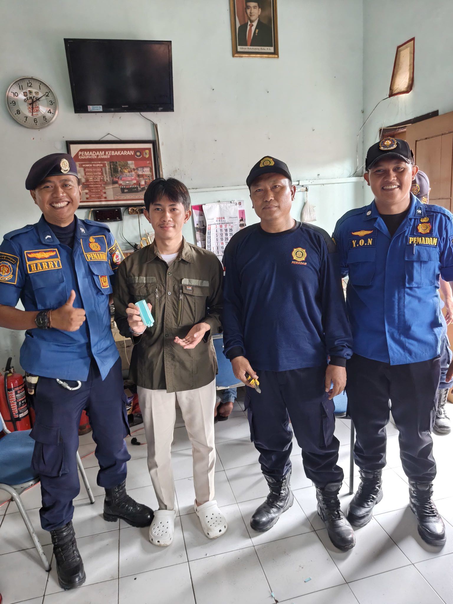 Viral Mahasiswa Asal Palembang Panik Datang ke Damkar Jember, Gara-Gara ...